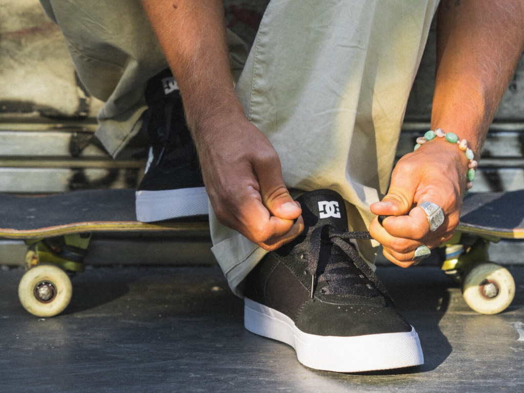 Pantofi skate, încălțăminte pentru skateboard – pe care să-i alegi?